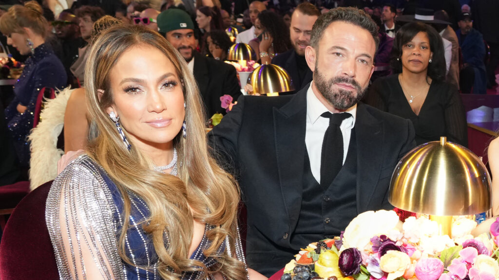 Jennifer Lopez and Ben Affleck’s mansion isn’t selling & it’s not ...