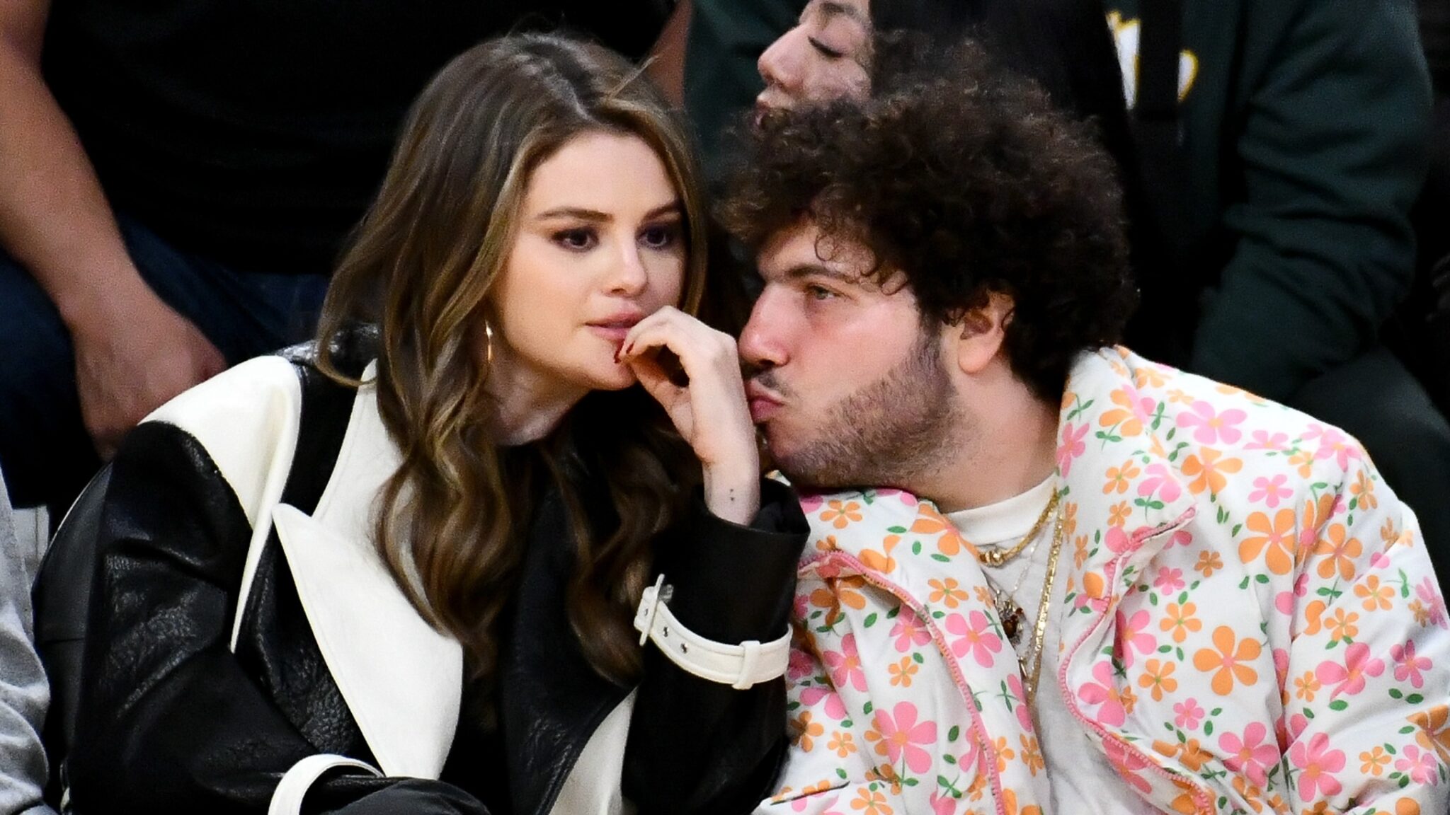 Selena Gomez's engagement ring: Singer shares more photos