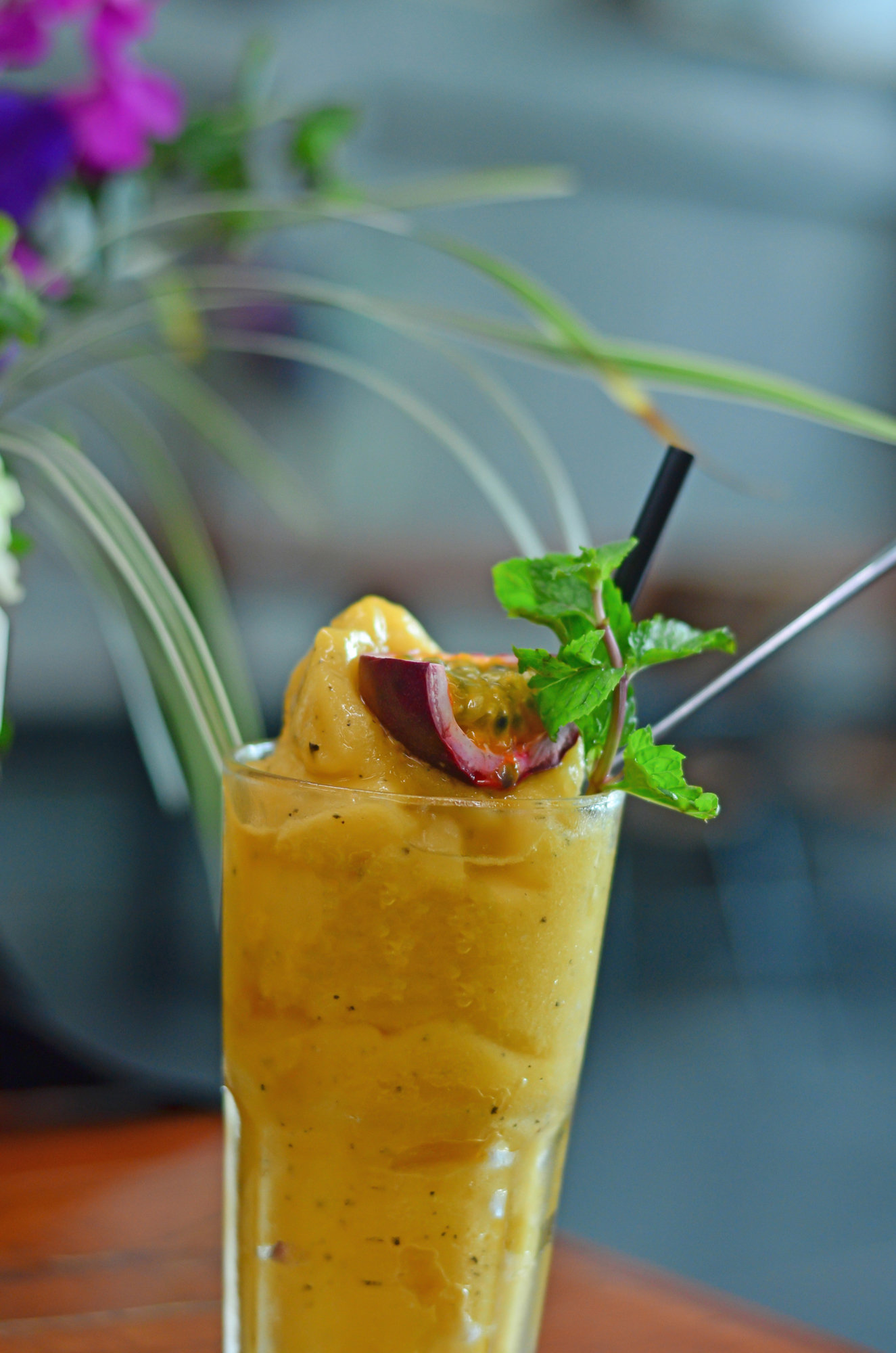 Alcohol-infused smoothies to make right at home