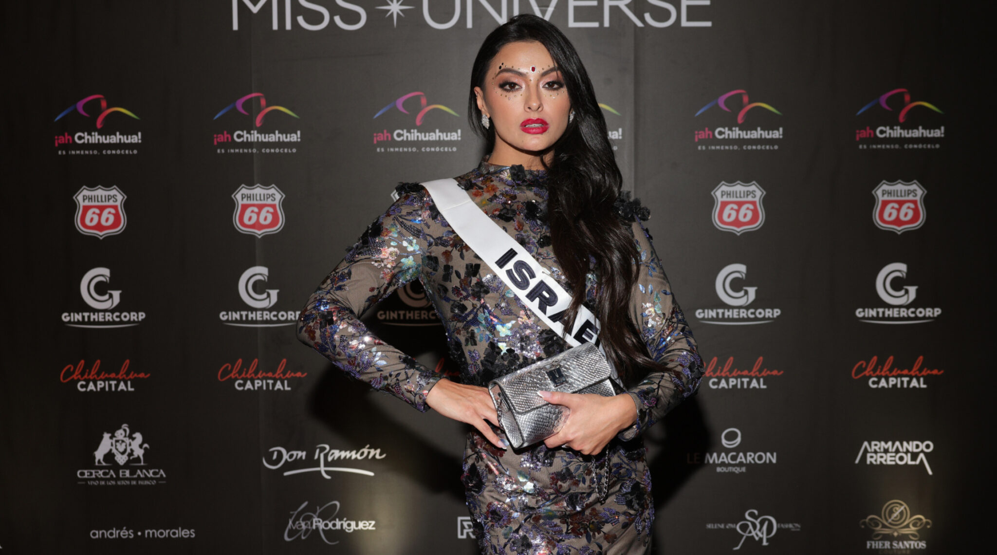 Miss Universo: Miss Israel aprendió español viendo telenovelas