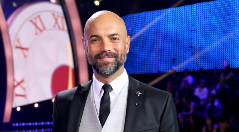 Todo sobre Javier Poza, nuevo host de La Casa de los Famosos