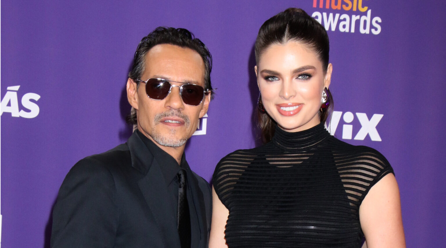 Nadia Ferreira entrevista a Marc Anthony en Premio Lo Nuestro