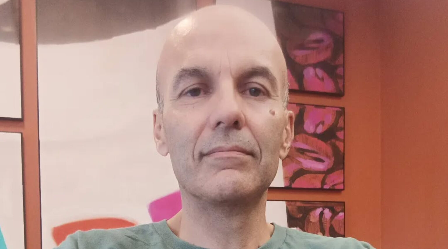 Famoso actor de ‘Pasión de Gavilanes’ trabaja como repartidor