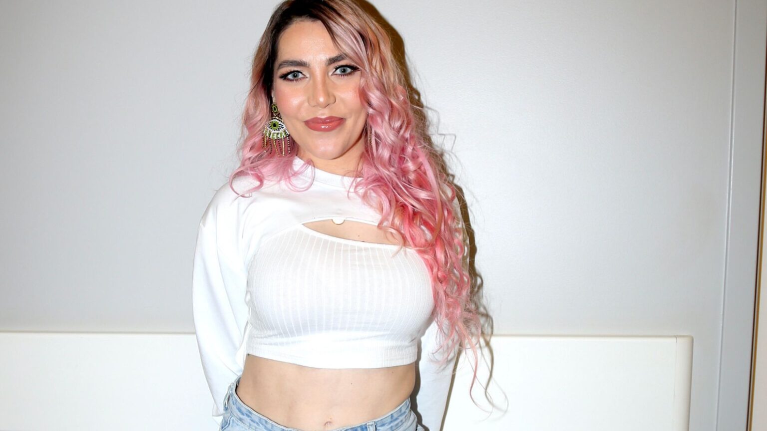 Frida Sofía responde a rumores de embarazo tras video